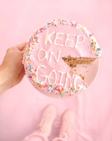 45+ Birthday Cake Messages for Friend